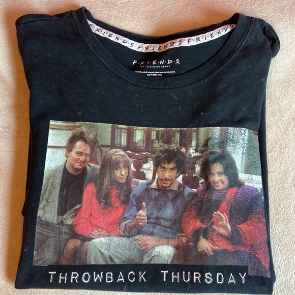 FRIENDS | Tops | Friends Tv Series Themed T Shirt Sz M Throwback ...